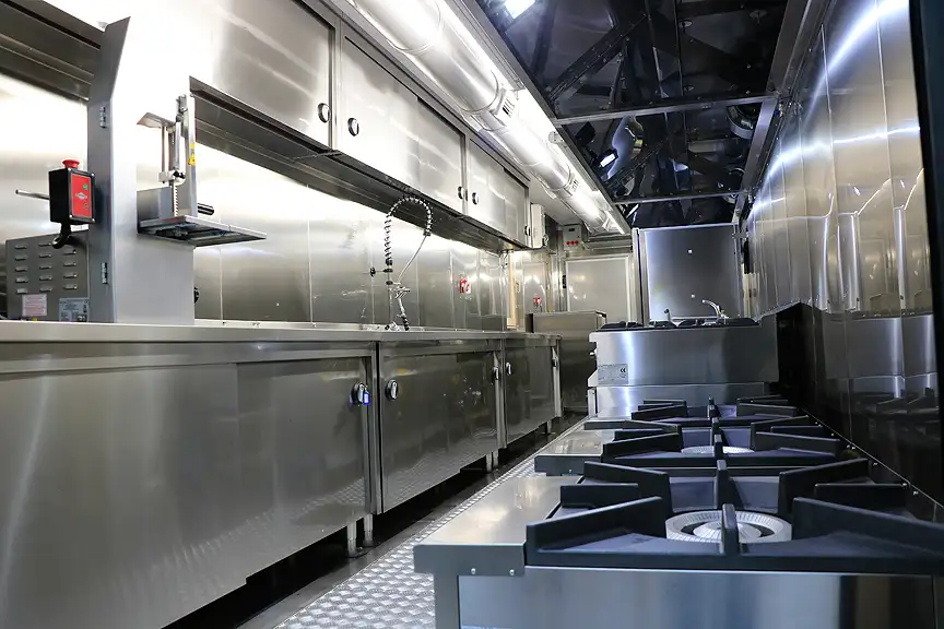 Konteyner 15′ Pencere Modeli ile Taşınabilir Mutfaklarda Konfor ve ...